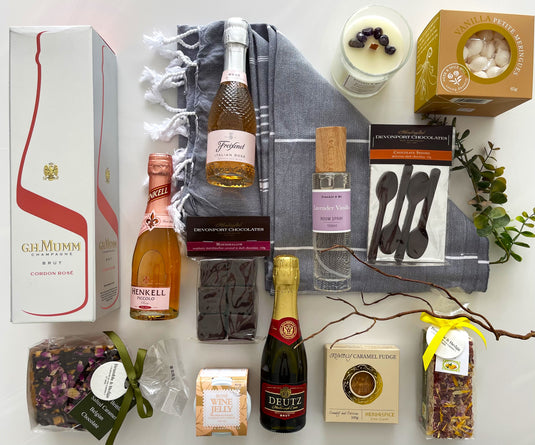 Boxes – Box of Fluffies Giftery