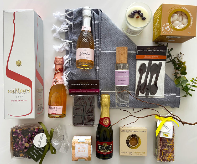 Boxes – Box of Fluffies Giftery